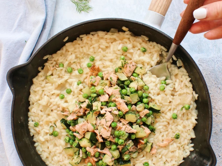 Romige Orzo met zalm recept, eenvoudig en lekker - Whatscooking